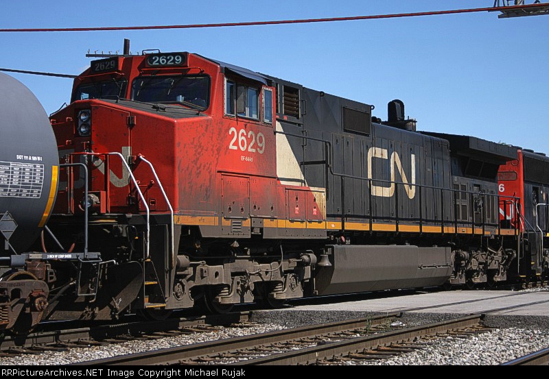 CN 2629